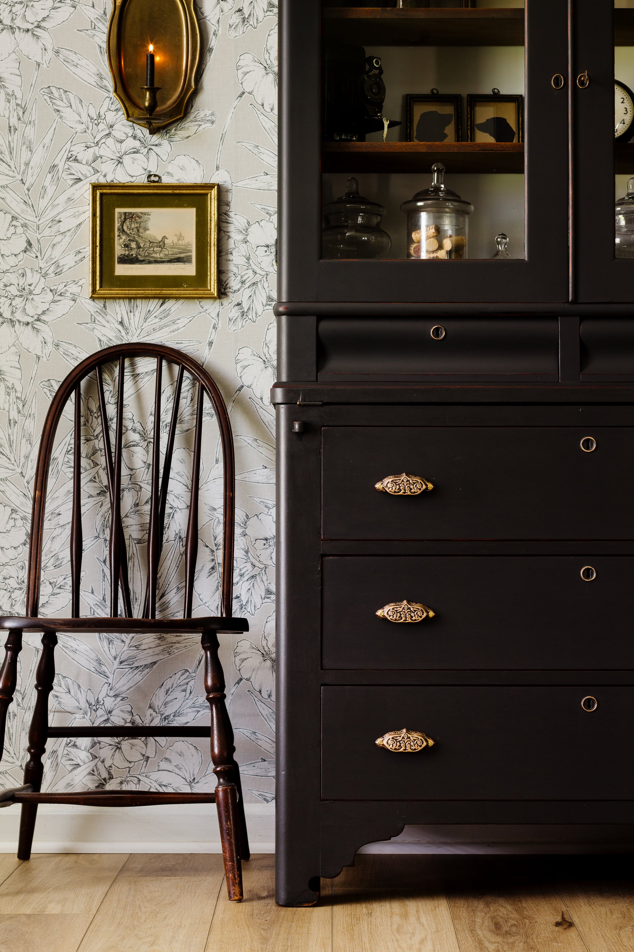 Coal Black – Fusion Mineral Paint