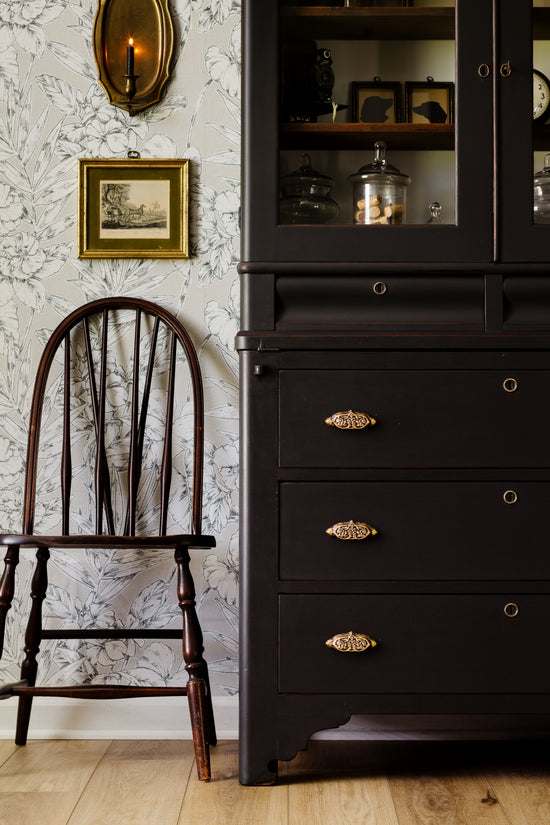 Coal Black – Fusion Mineral Paint